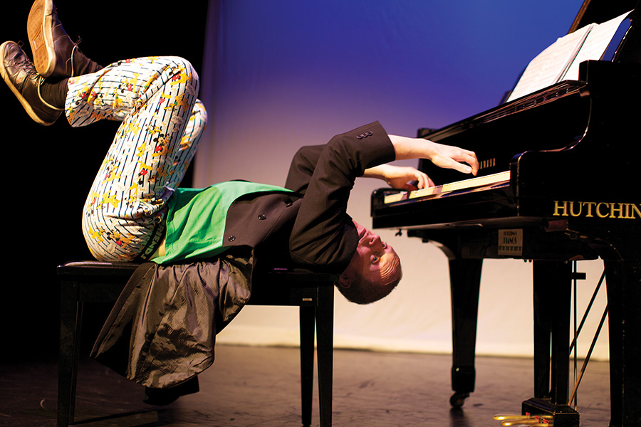 Simon Tedeschi: Pianist and Pranker | Something on Saturday 2015 | 4 ...