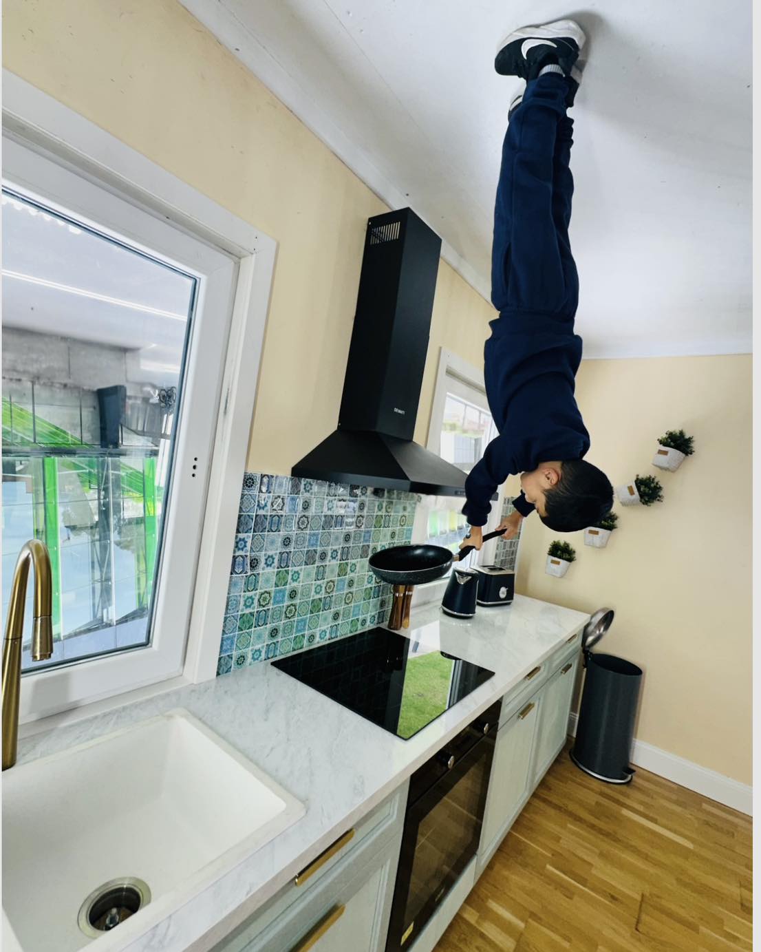 House Down Under | Inverted House Photo Experience | Adelaide | Opening ...